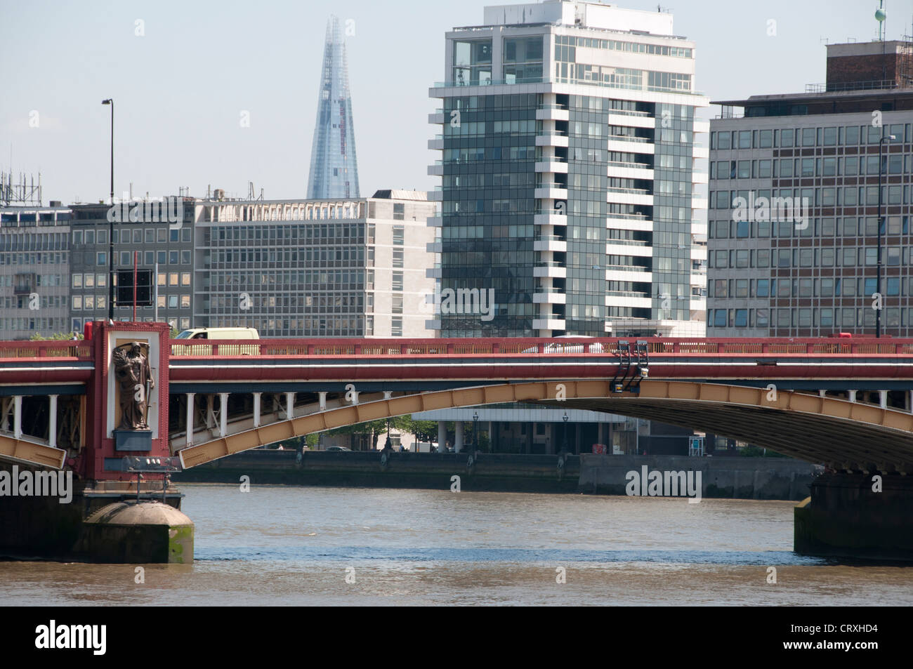 Vauxhall Bridge,Newly painted for Queen's Jubilee Celebration,River ...