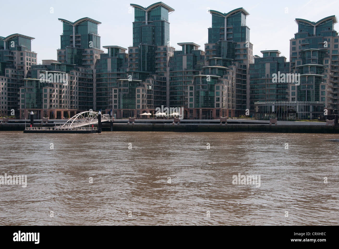 Riverside thames the through wharf hi-res stock photography and images ...