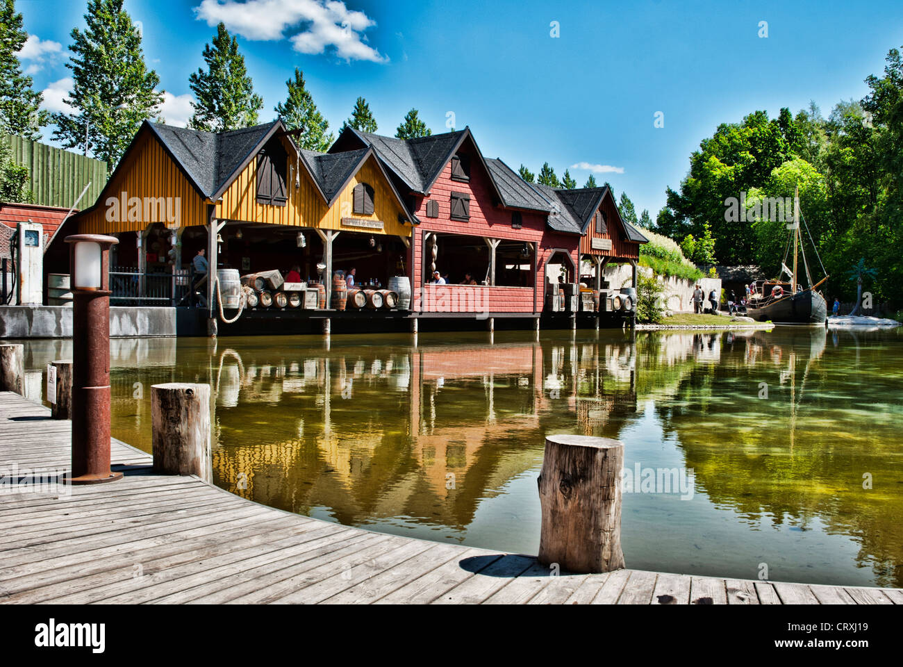 Cafe by the pond Stock Photo - Alamy