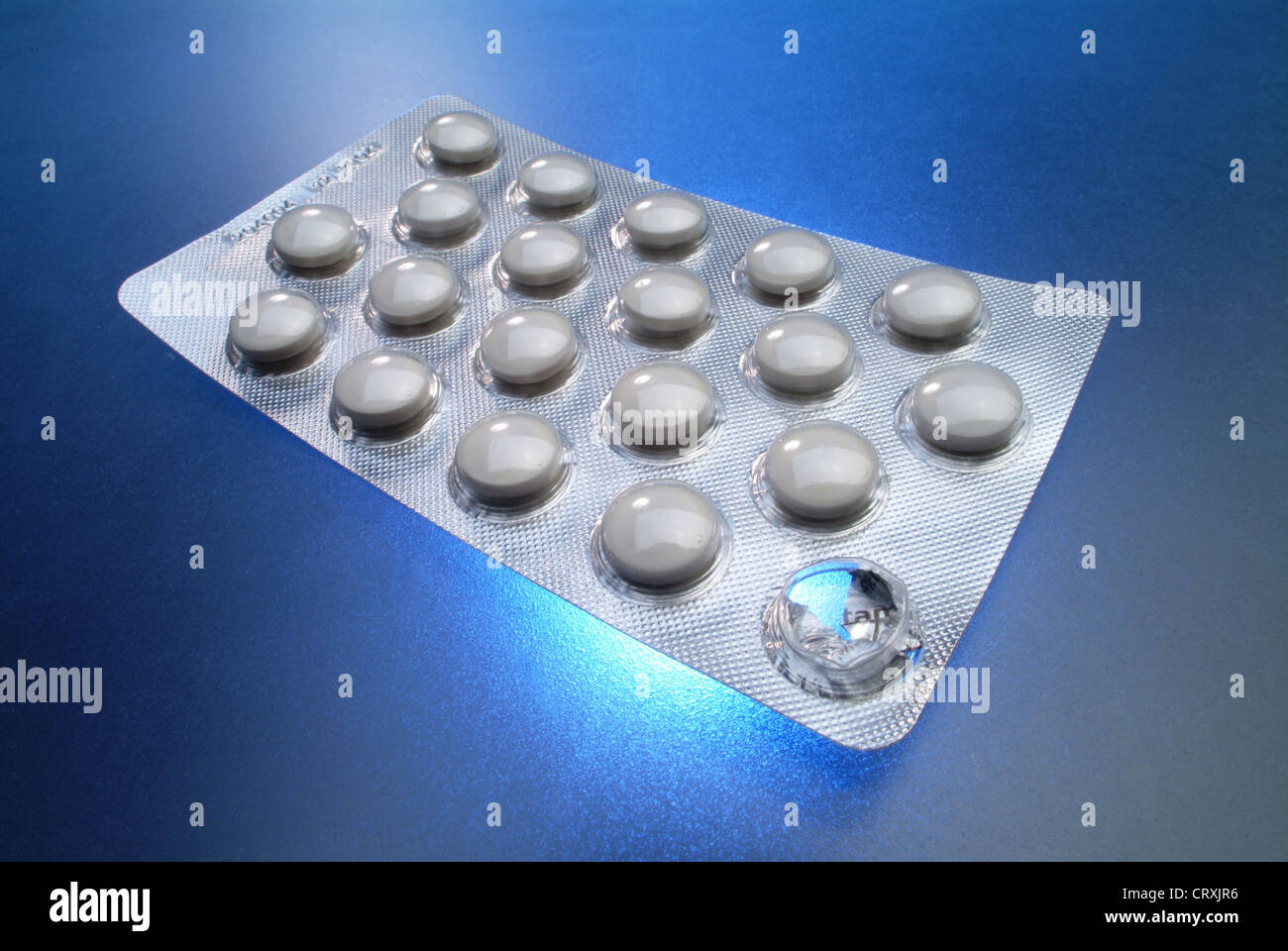 Opened pack of tablets Stock Photo - Alamy