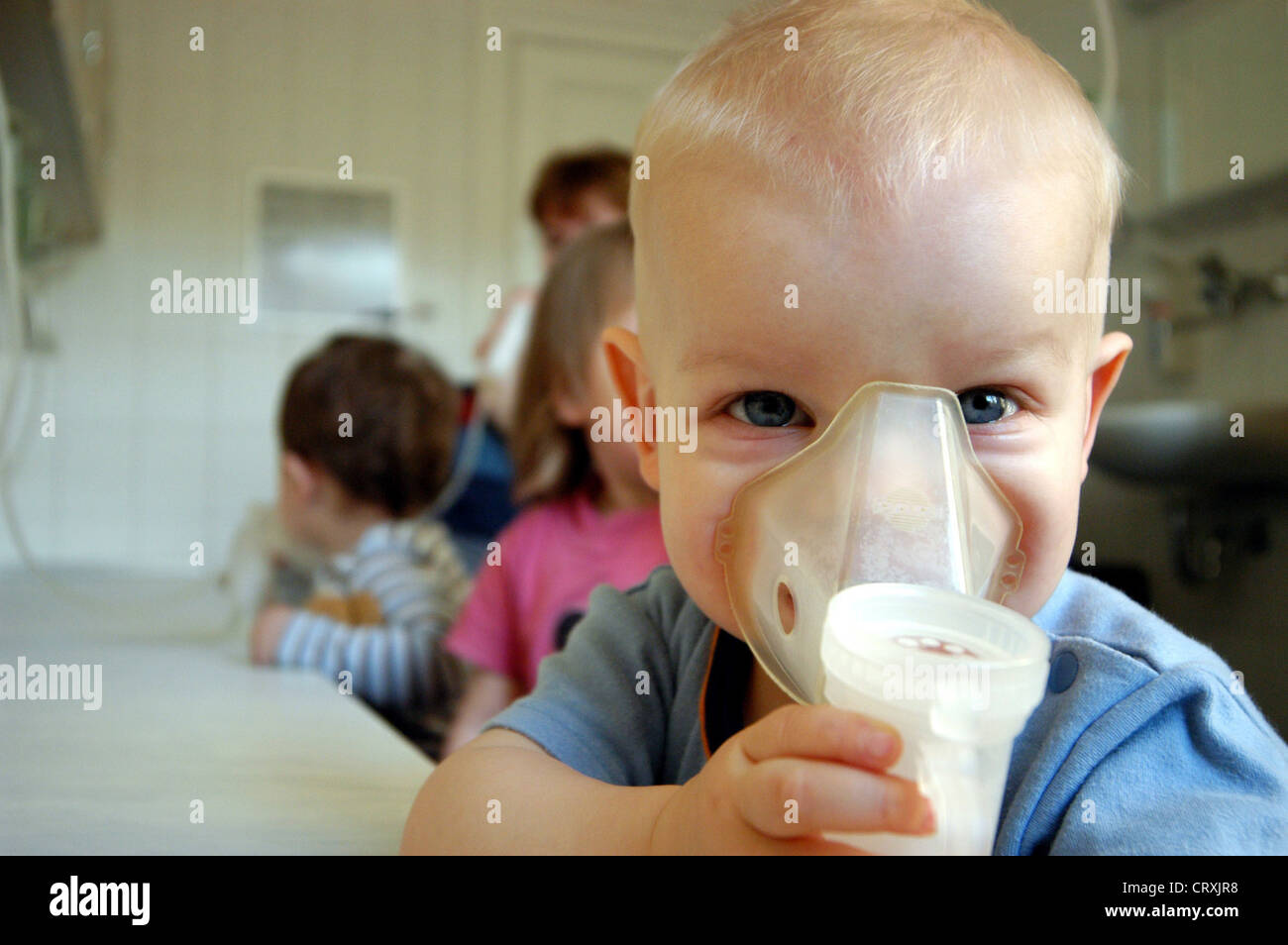 Children with chronic asthma inhalation therapy Stock Photo - Alamy