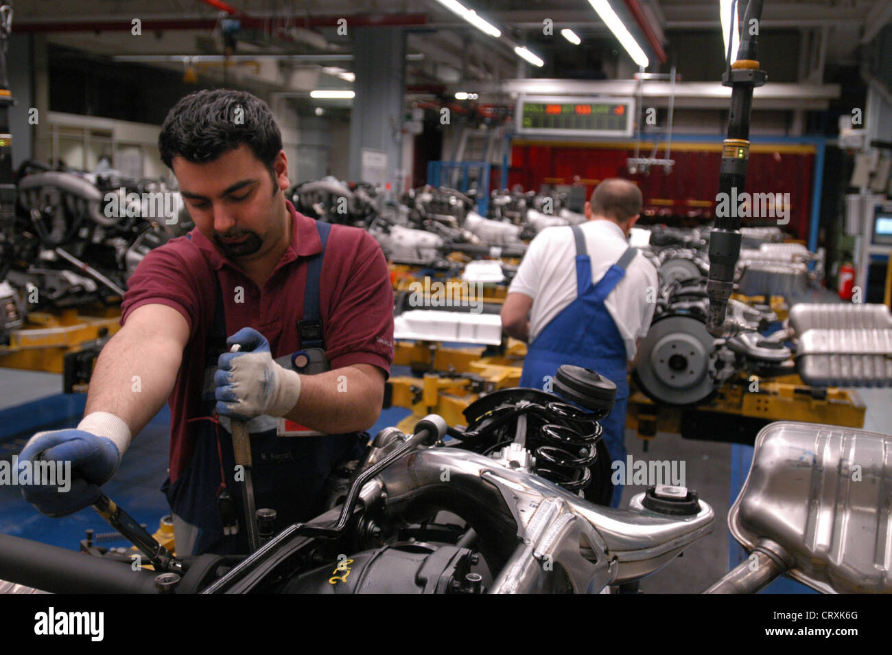 Car production at DaimlerChrysler Stock Photo - Alamy