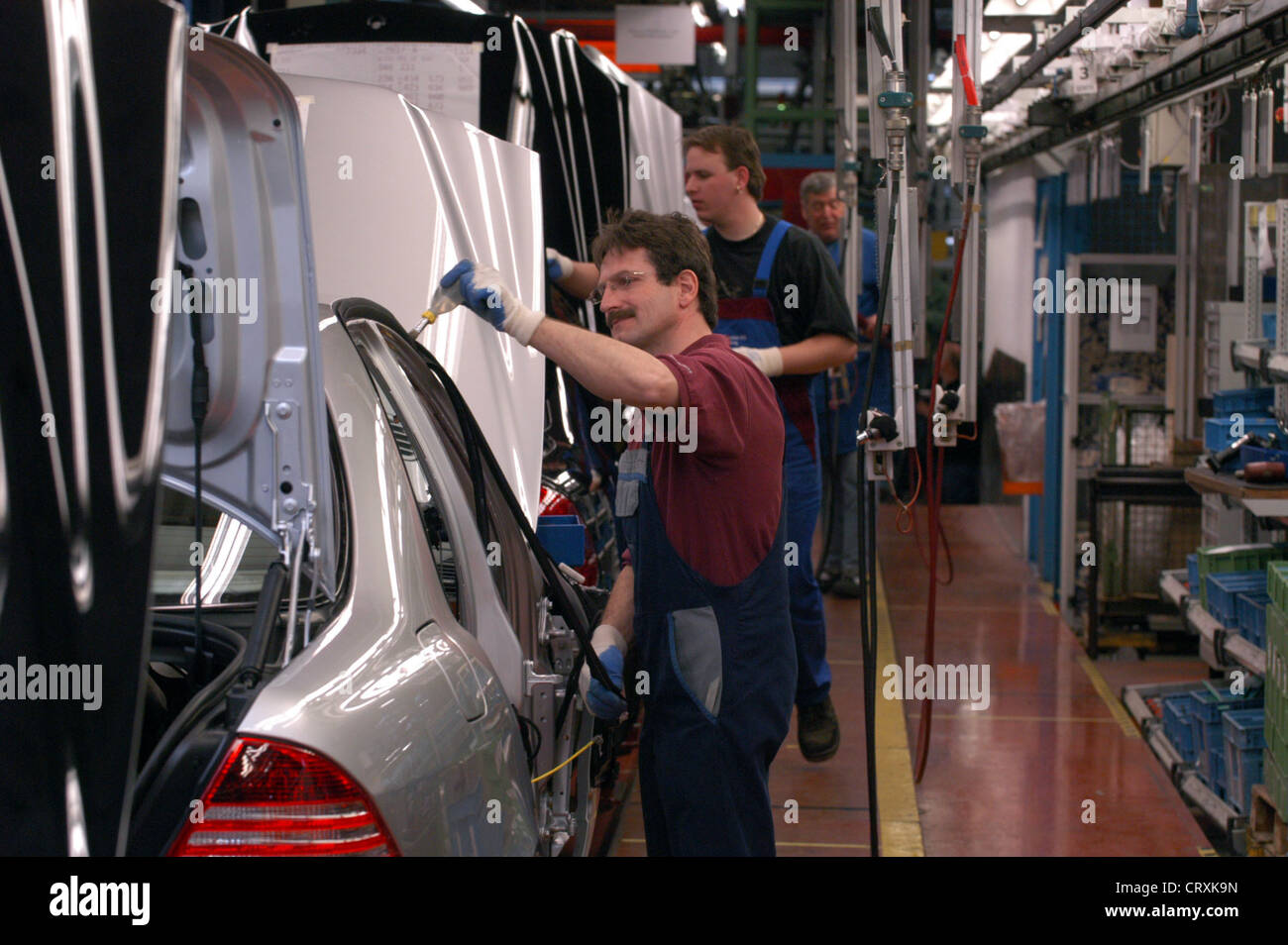 Car production at DaimlerChrysler Stock Photo - Alamy