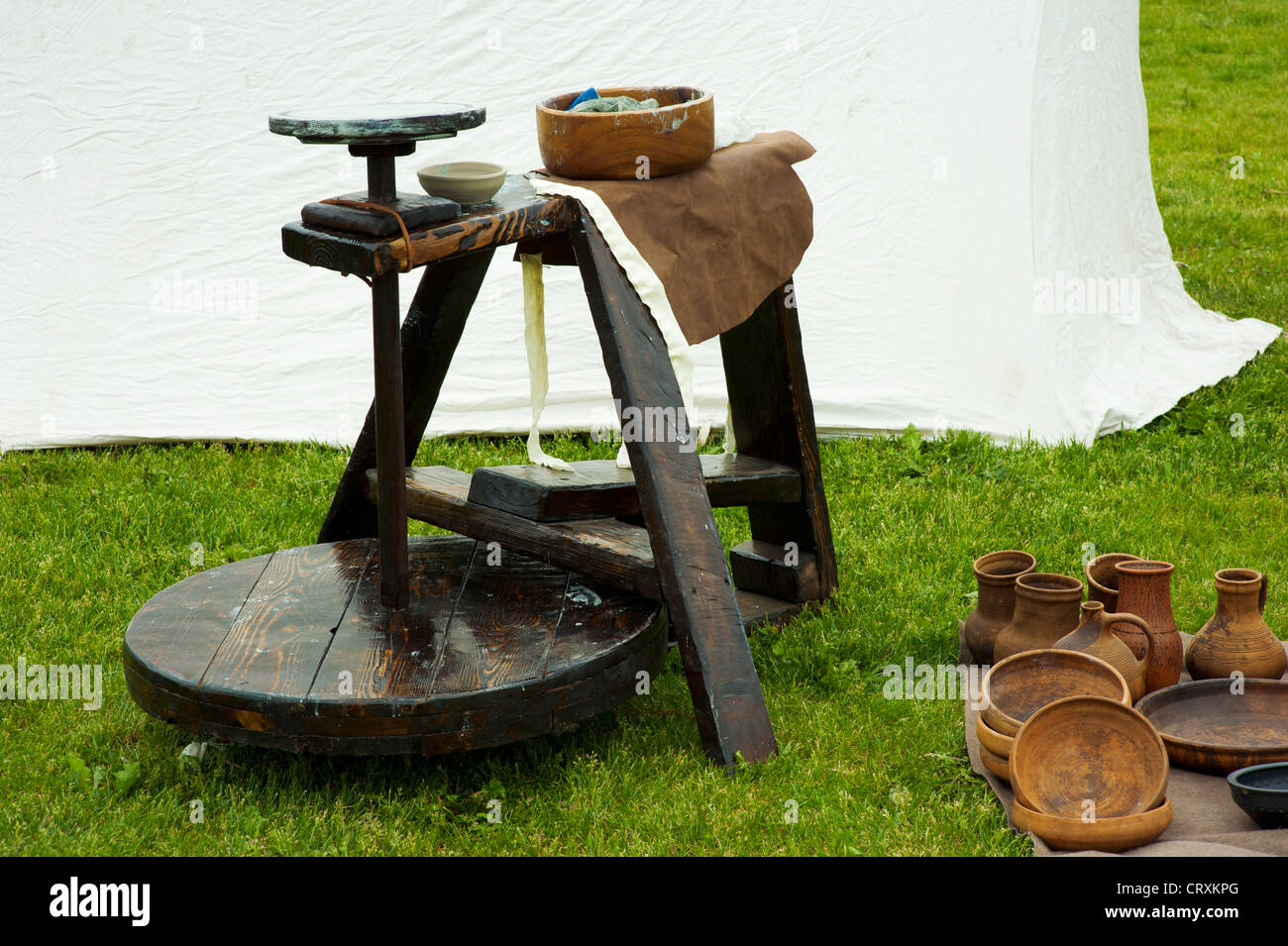 Potters wheel hi-res stock photography and images - Alamy