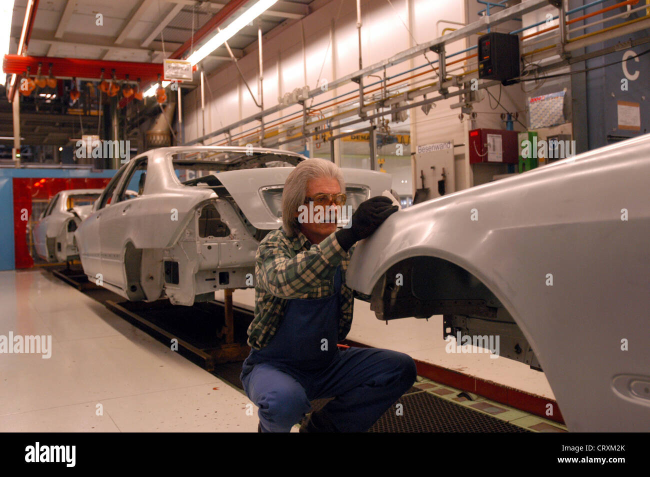 Car production at DaimlerChrysler Stock Photo - Alamy