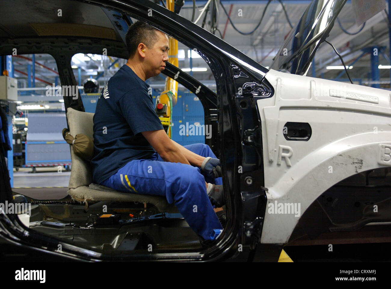 Ford production line hi-res stock photography and images - Alamy