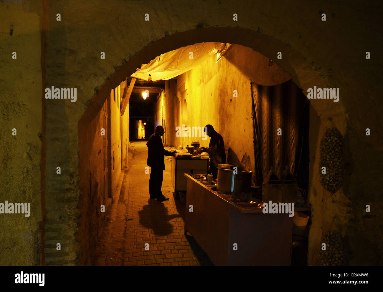 Man eating snails hi-res stock photography and images - Alamy