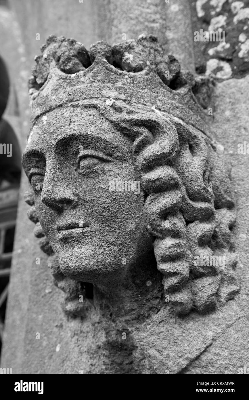 Queen head stone hi-res stock photography and images - Alamy