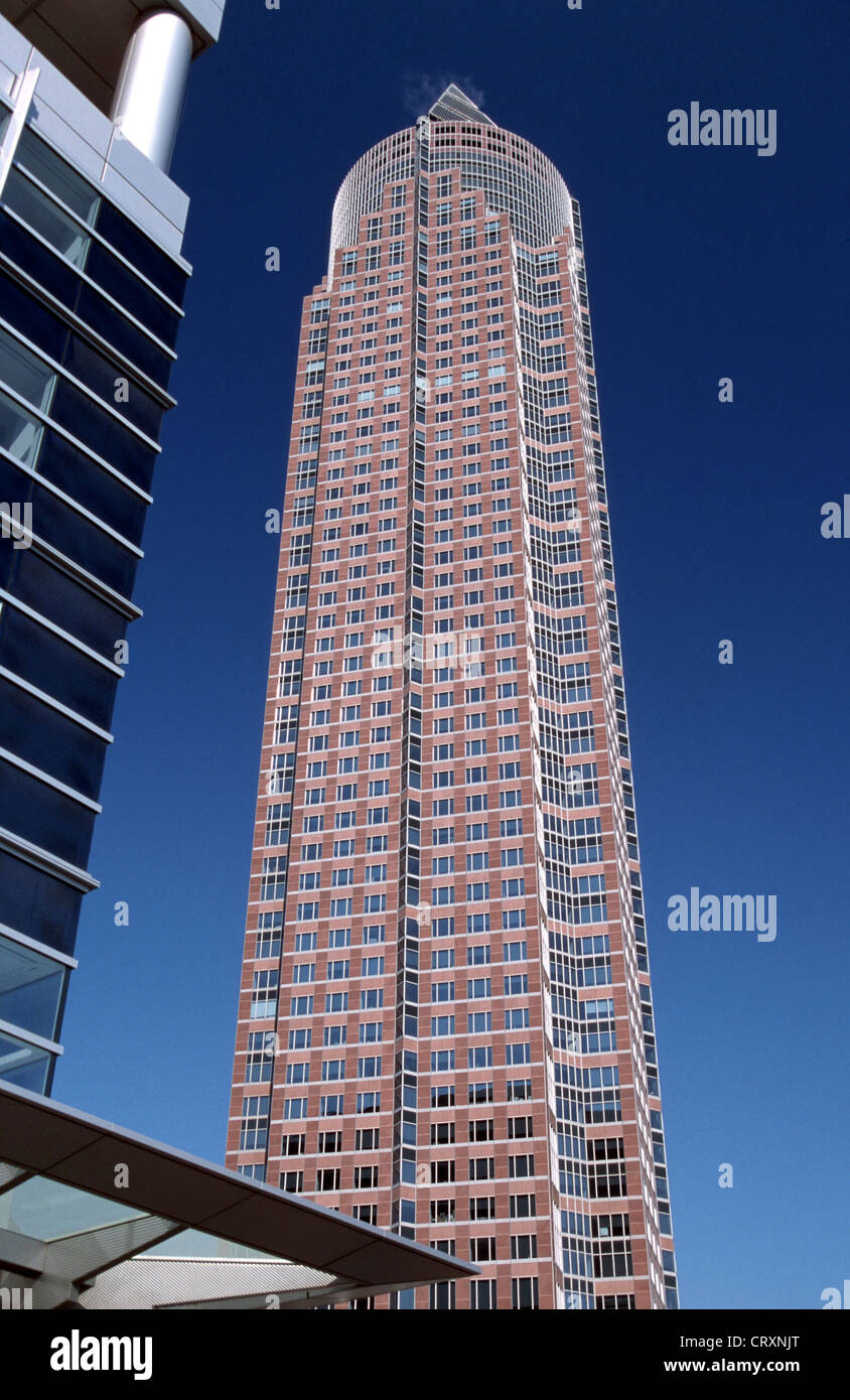 Messeturm vertical hi-res stock photography and images - Alamy