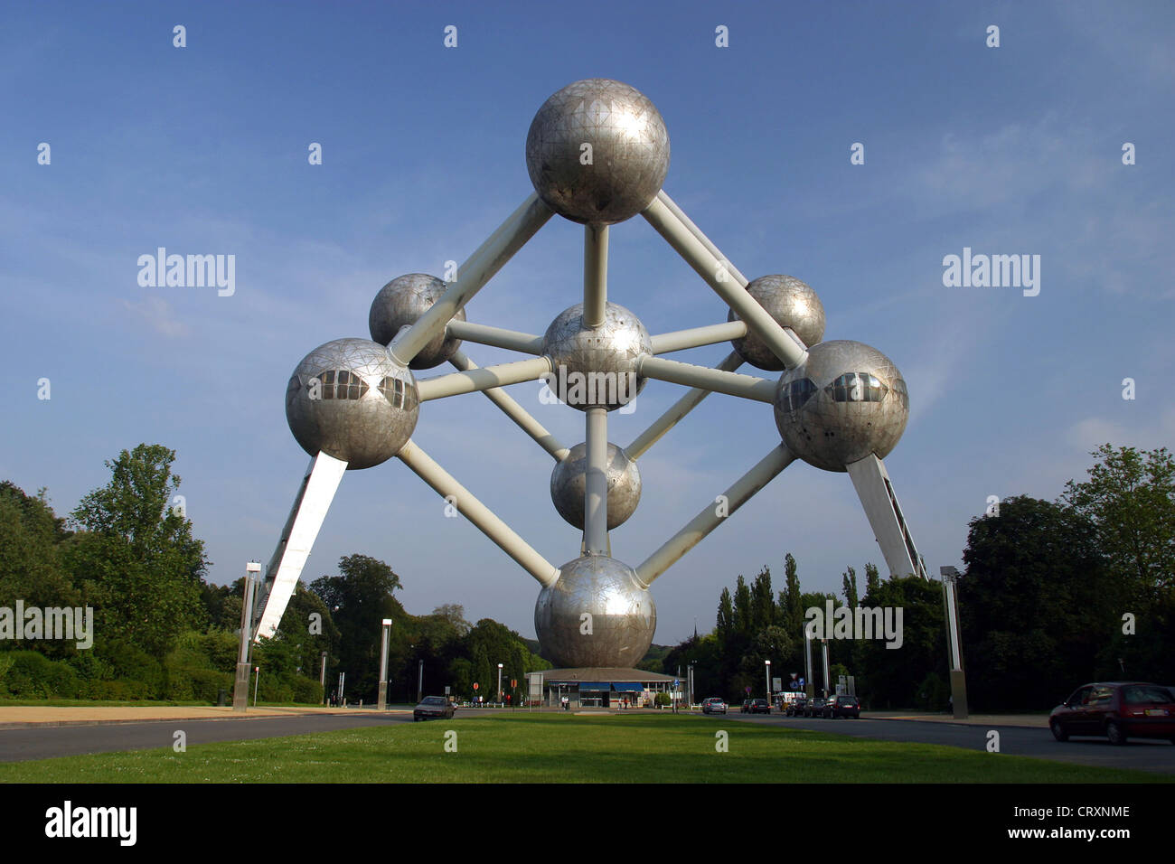 Atomic age architecture hi-res stock photography and images - Alamy