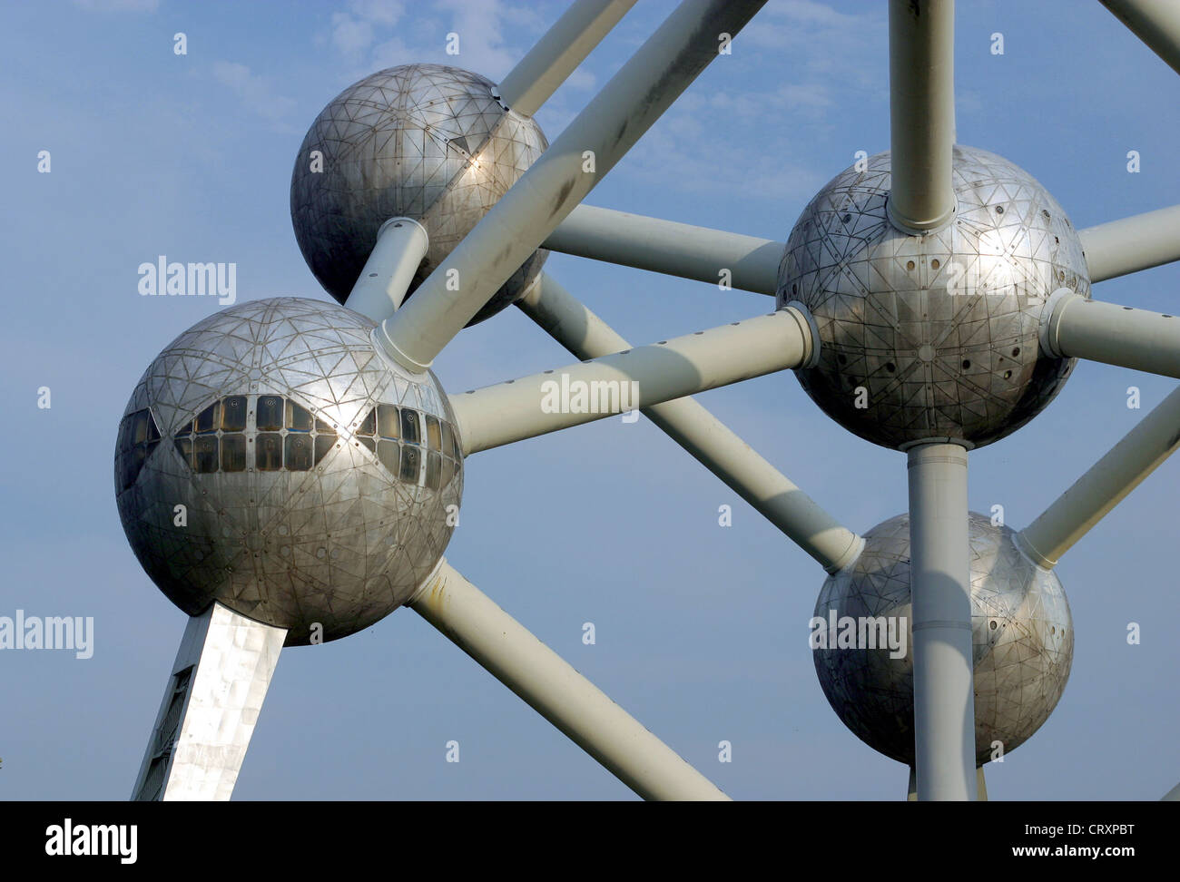 Atom age architecture hi-res stock photography and images - Alamy