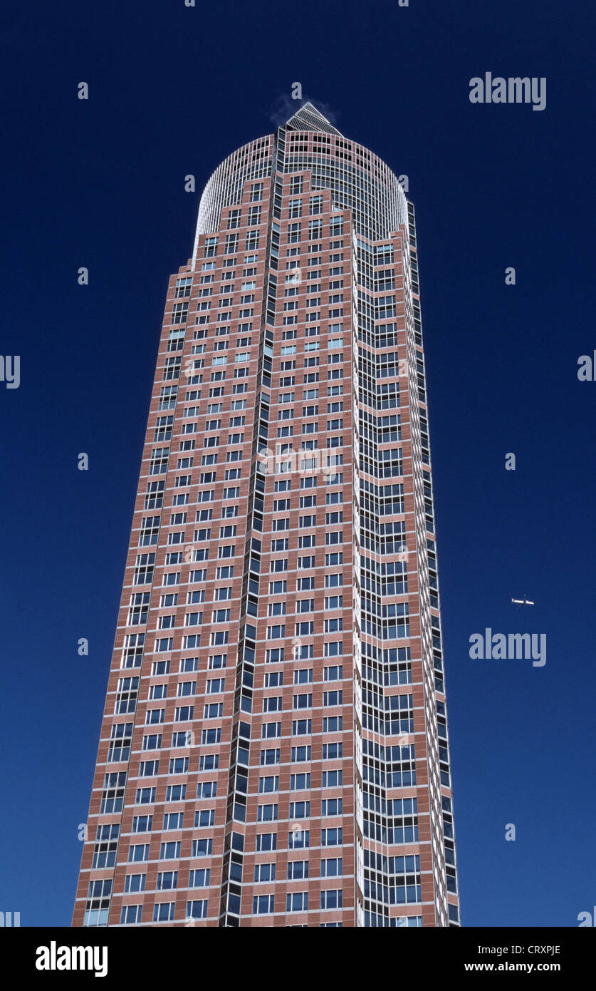 Messeturm vertical hi-res stock photography and images - Alamy