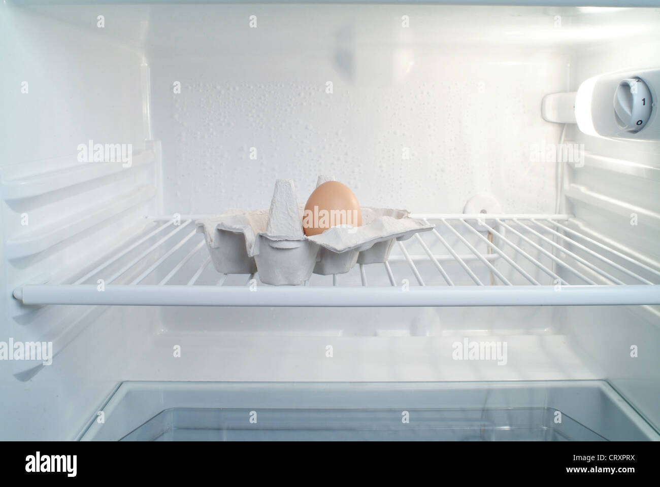 almost empty fridge Stock Photo - Alamy