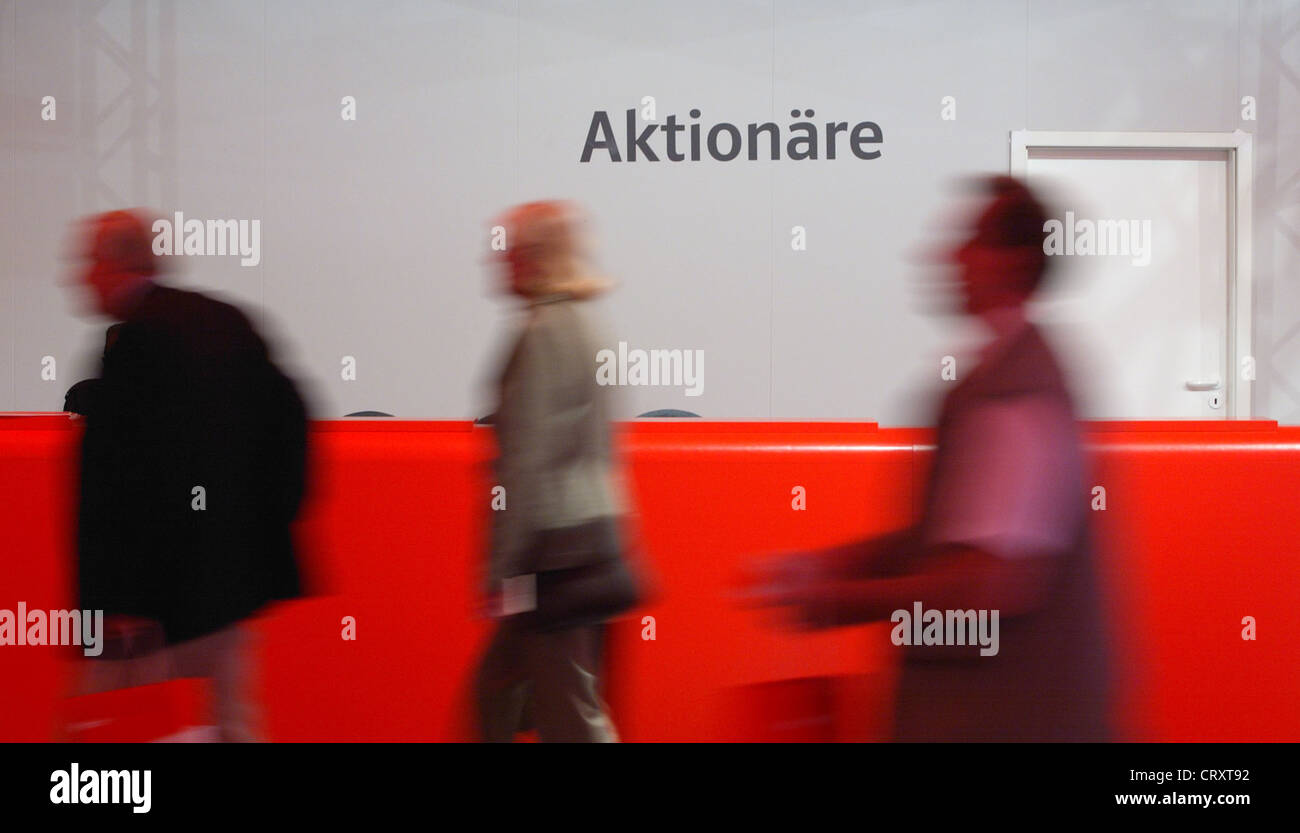 Stockholders hi-res stock photography and images - Alamy