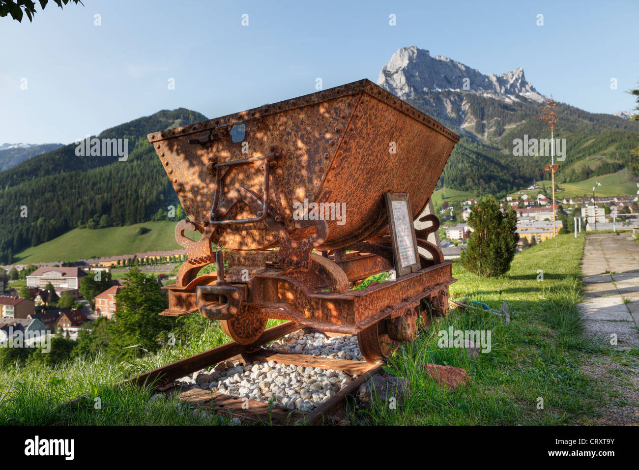 Tipcart hi-res stock photography and images - Alamy