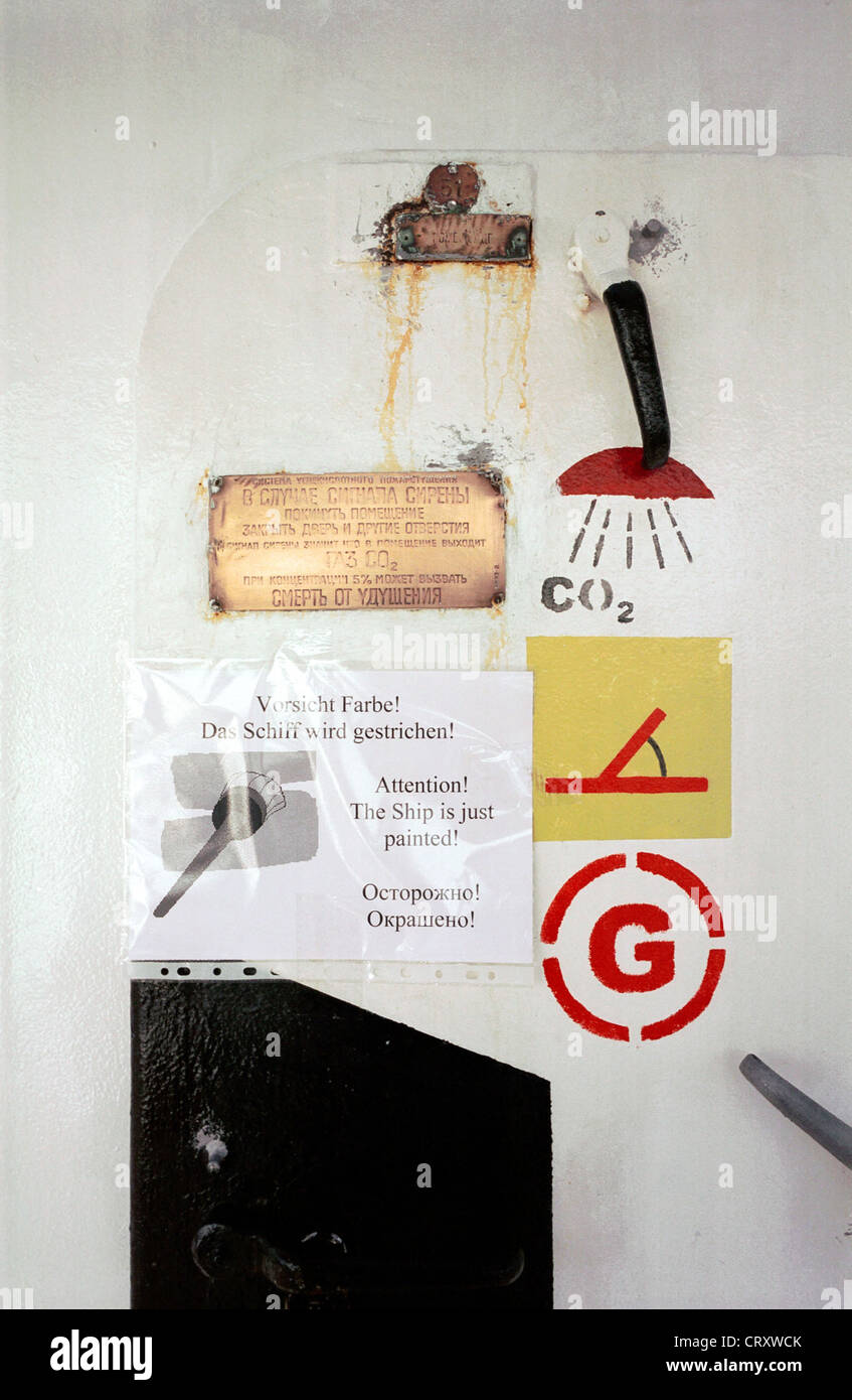 Russian signs hi-res stock photography and images - Alamy