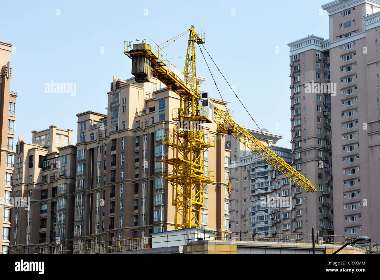Shanghai buildings new hi-res stock photography and images - Alamy