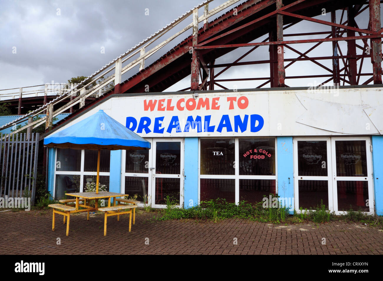 Dreamland derelict margate funfair fair hi-res stock photography and ...