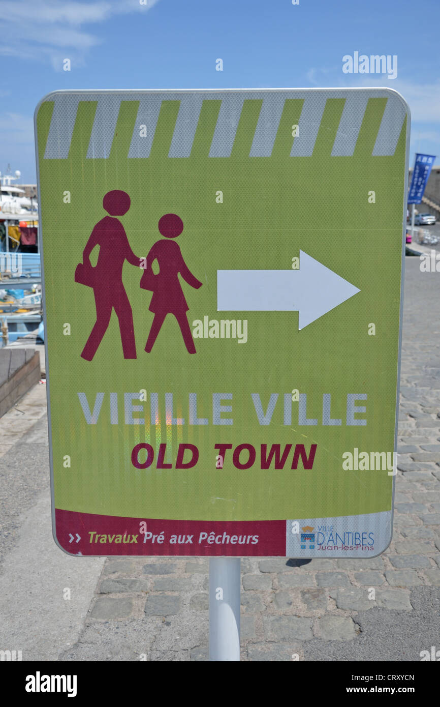 Antibes vieille ville hi-res stock photography and images - Alamy