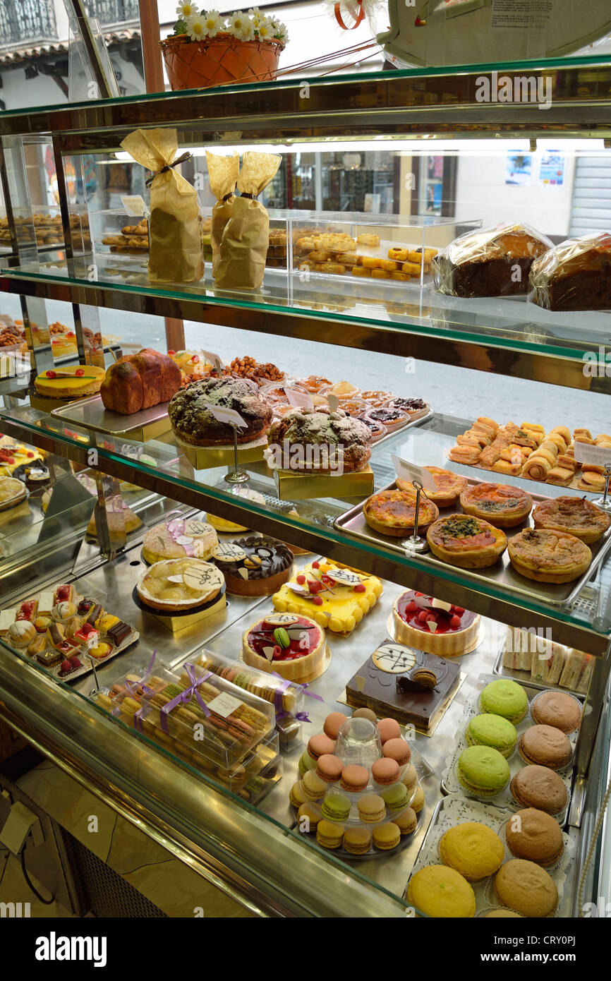 Pastries in Au Palais de la Friandise patisserie, Rue de la République ...
