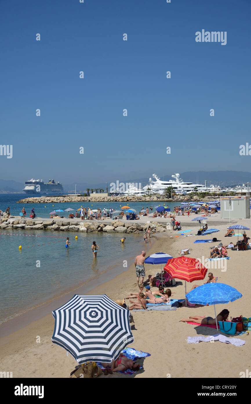 Bijou Plage (Jewel Beach), Cannes, Côte d'Azur, Alpes-Maritimes ...