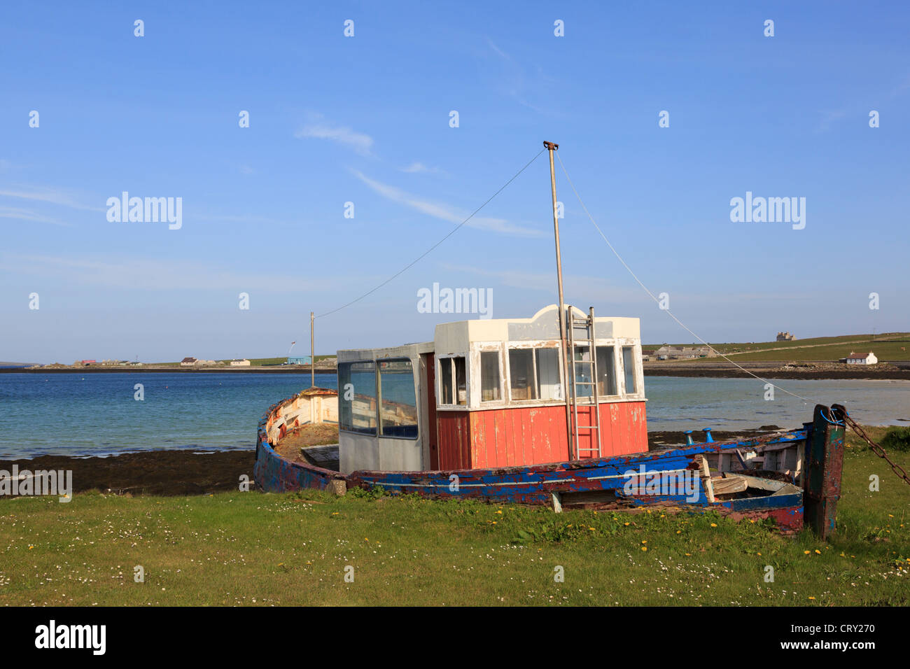 Fishing boats on orkney hi-res stock photography and images - Alamy