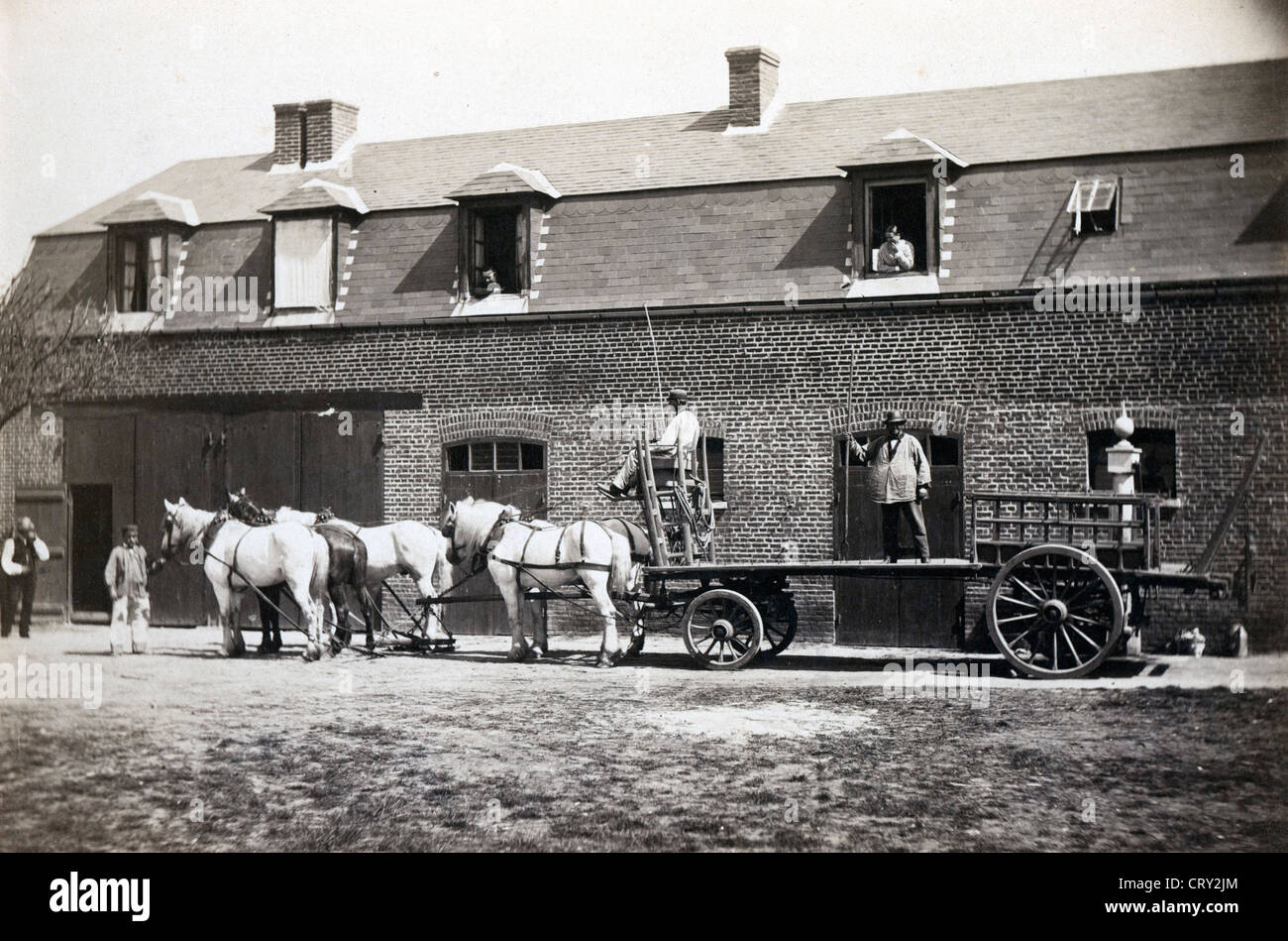 French farm workers hi-res stock photography and images - Alamy