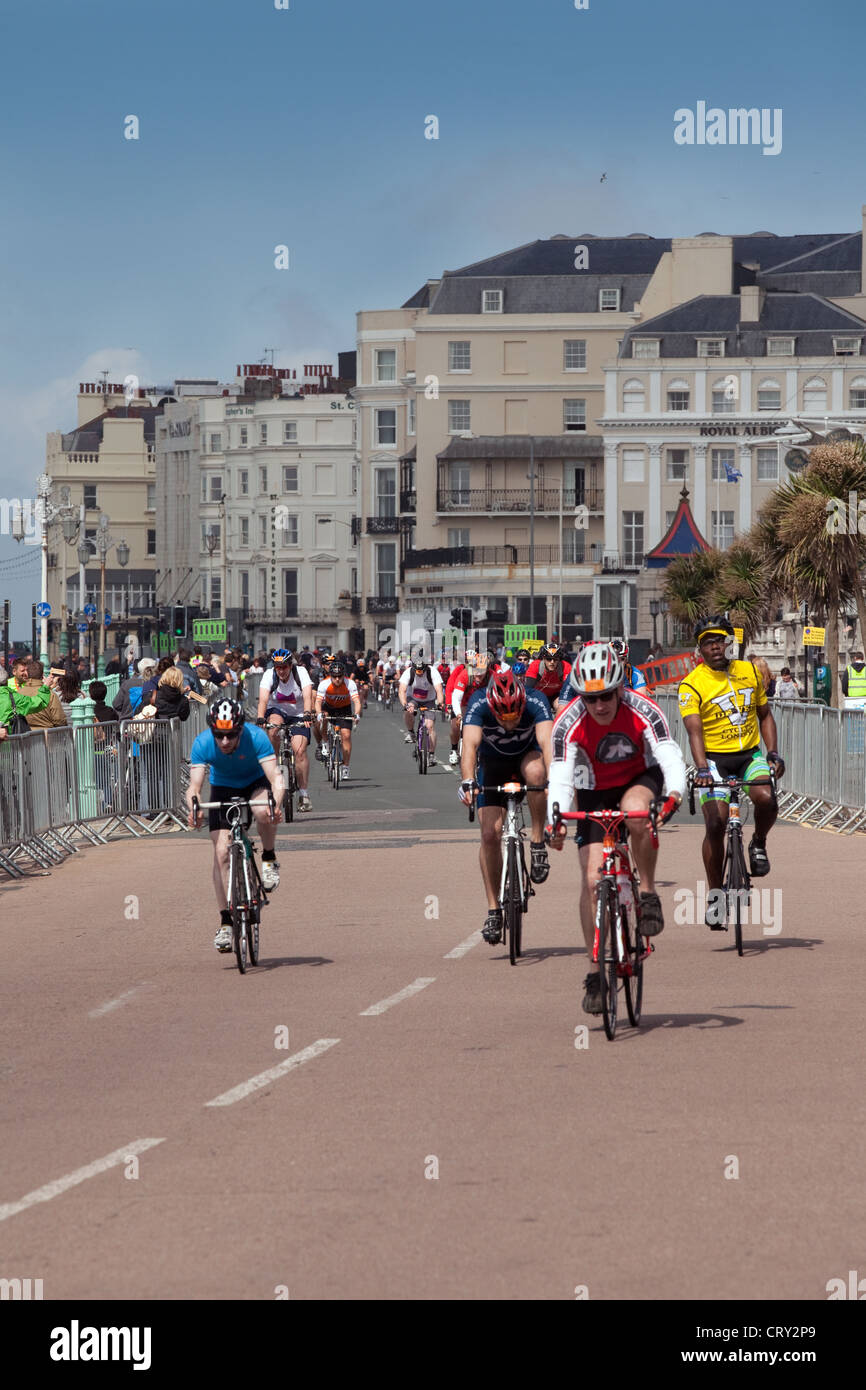 Cycle finish hi-res stock photography and images - Alamy