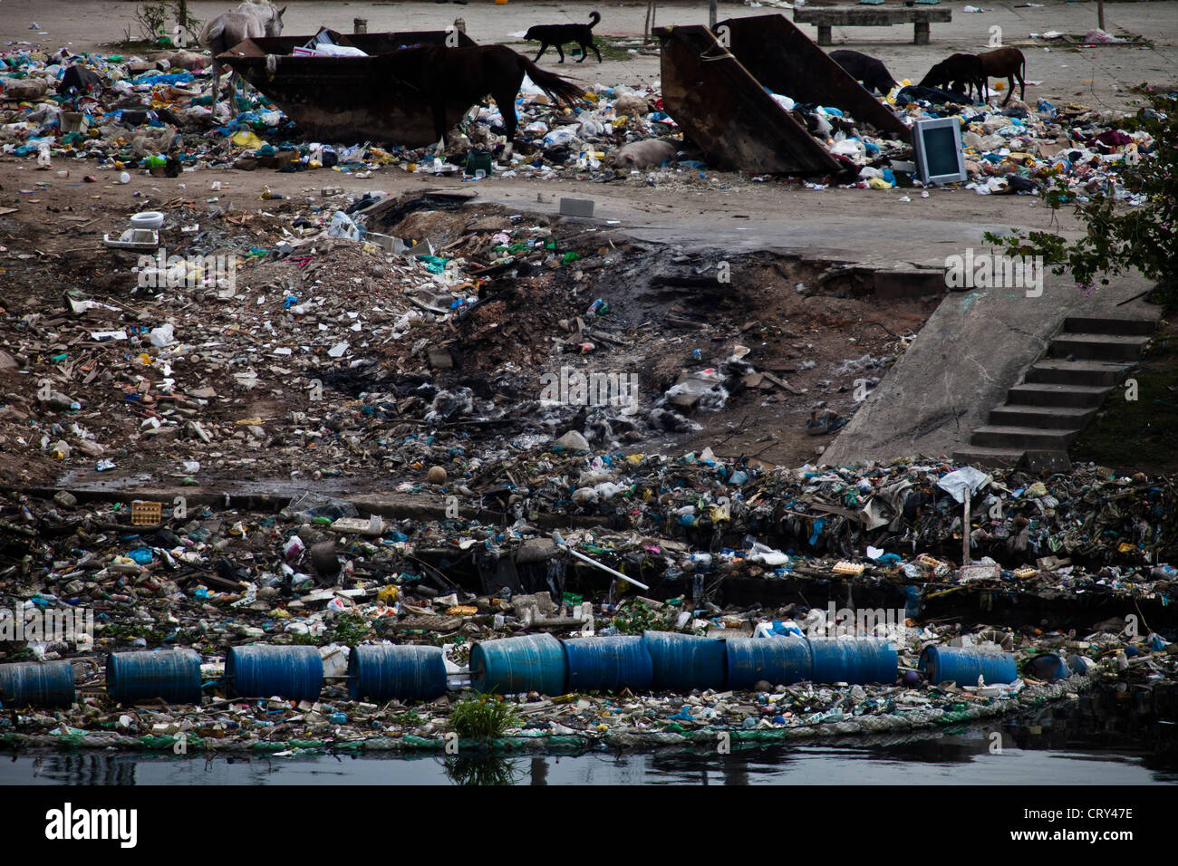 Garbage pollution river hi-res stock photography and images - Alamy