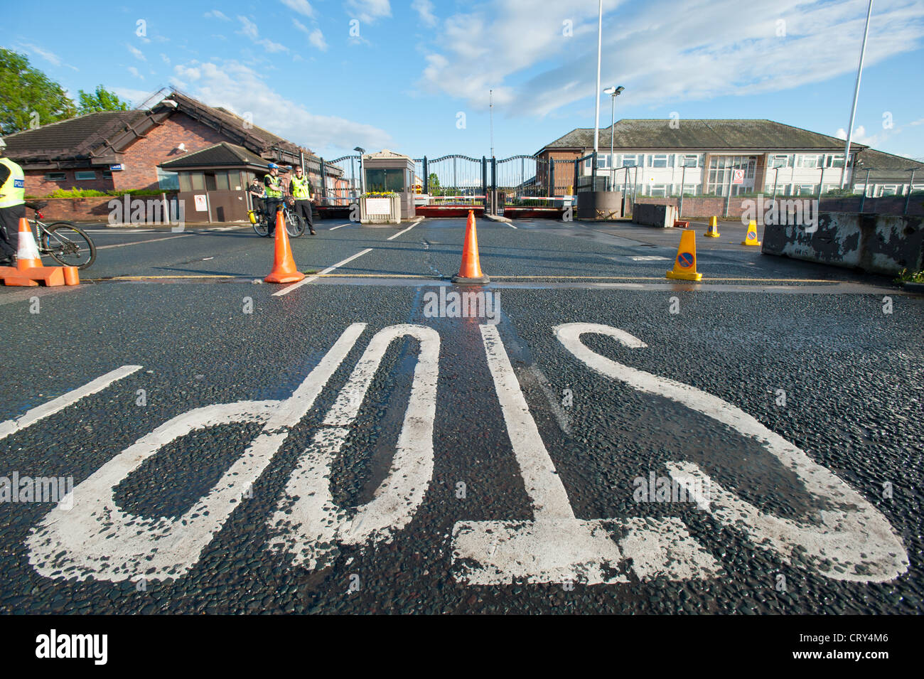 Army base entrance hi-res stock photography and images - Alamy
