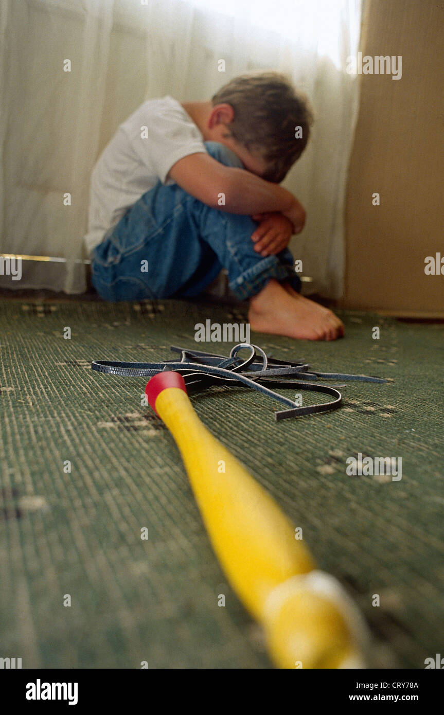 Bewildered child hi-res stock photography and images - Alamy