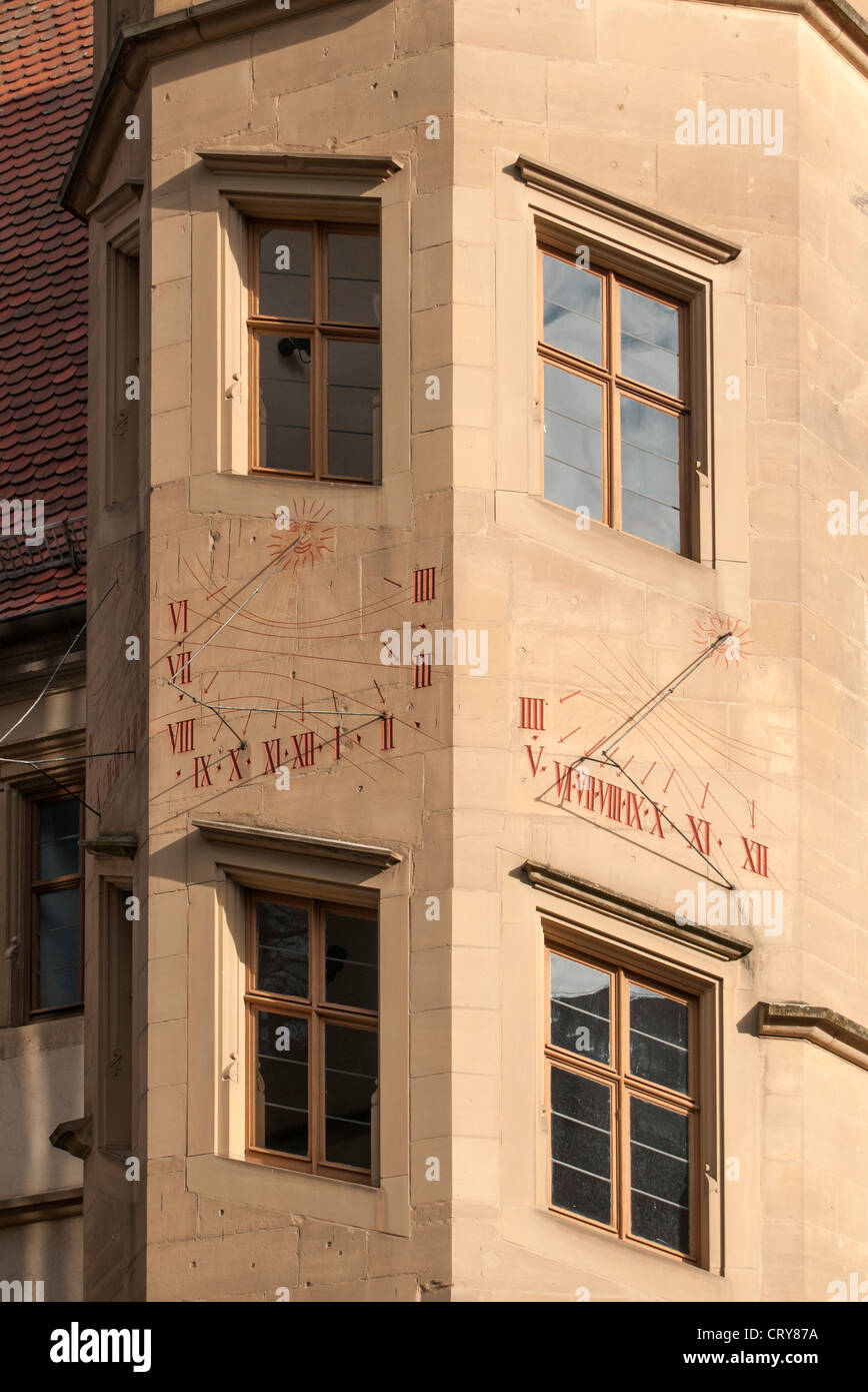 Sundial wall clock hi-res stock photography and images - Alamy