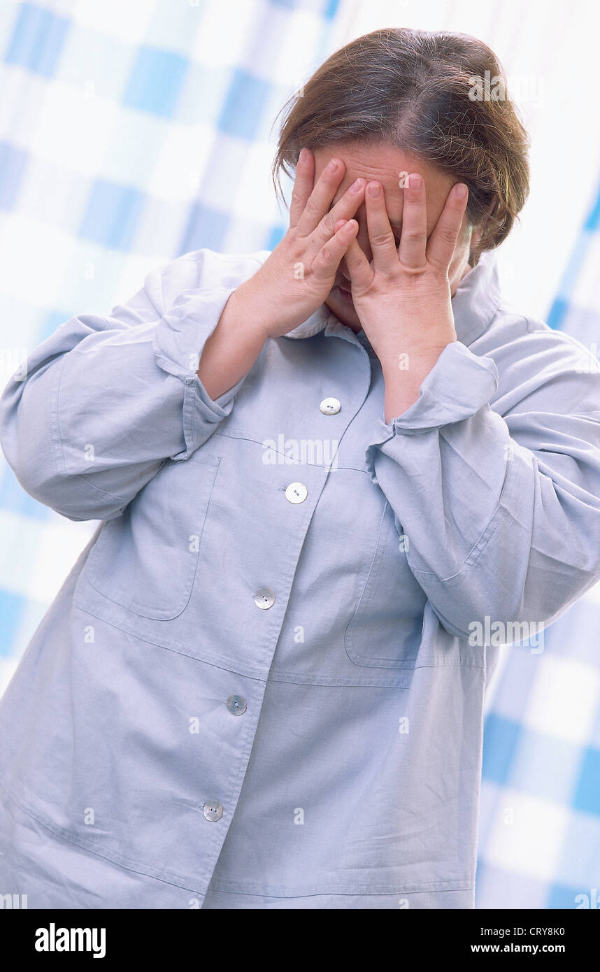 Woman hysterical crying hi-res stock photography and images - Alamy