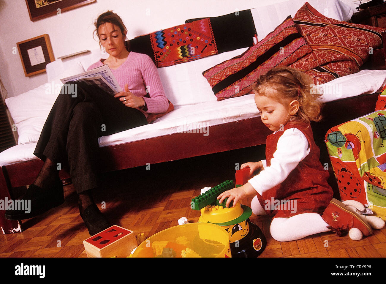 Baby sitters baby sitting hi-res stock photography and images - Alamy