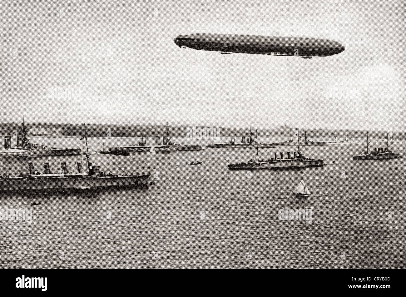 Zeppelin hi-res stock photography and images - Alamy