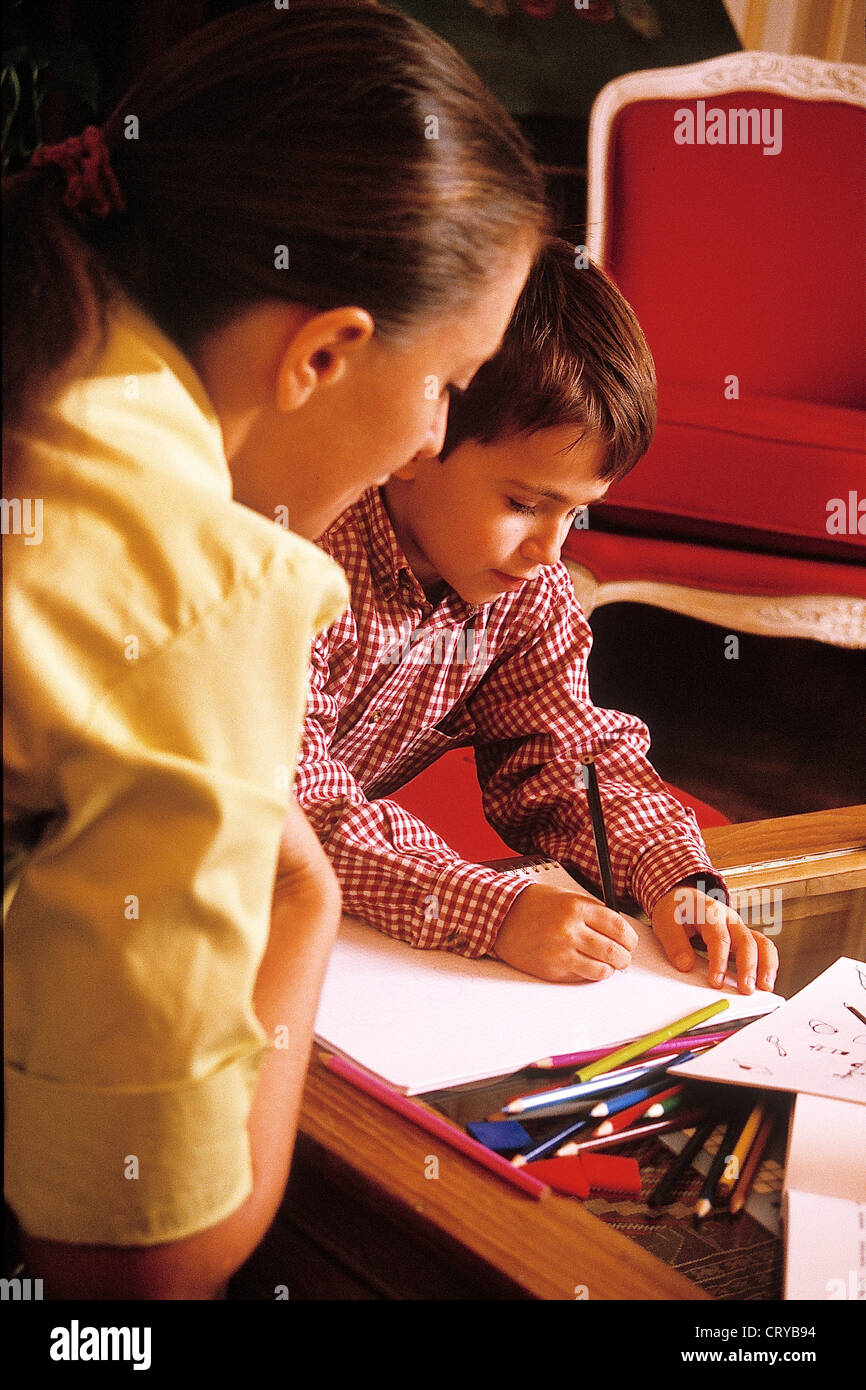 Child psychologist testing hi-res stock photography and images - Alamy