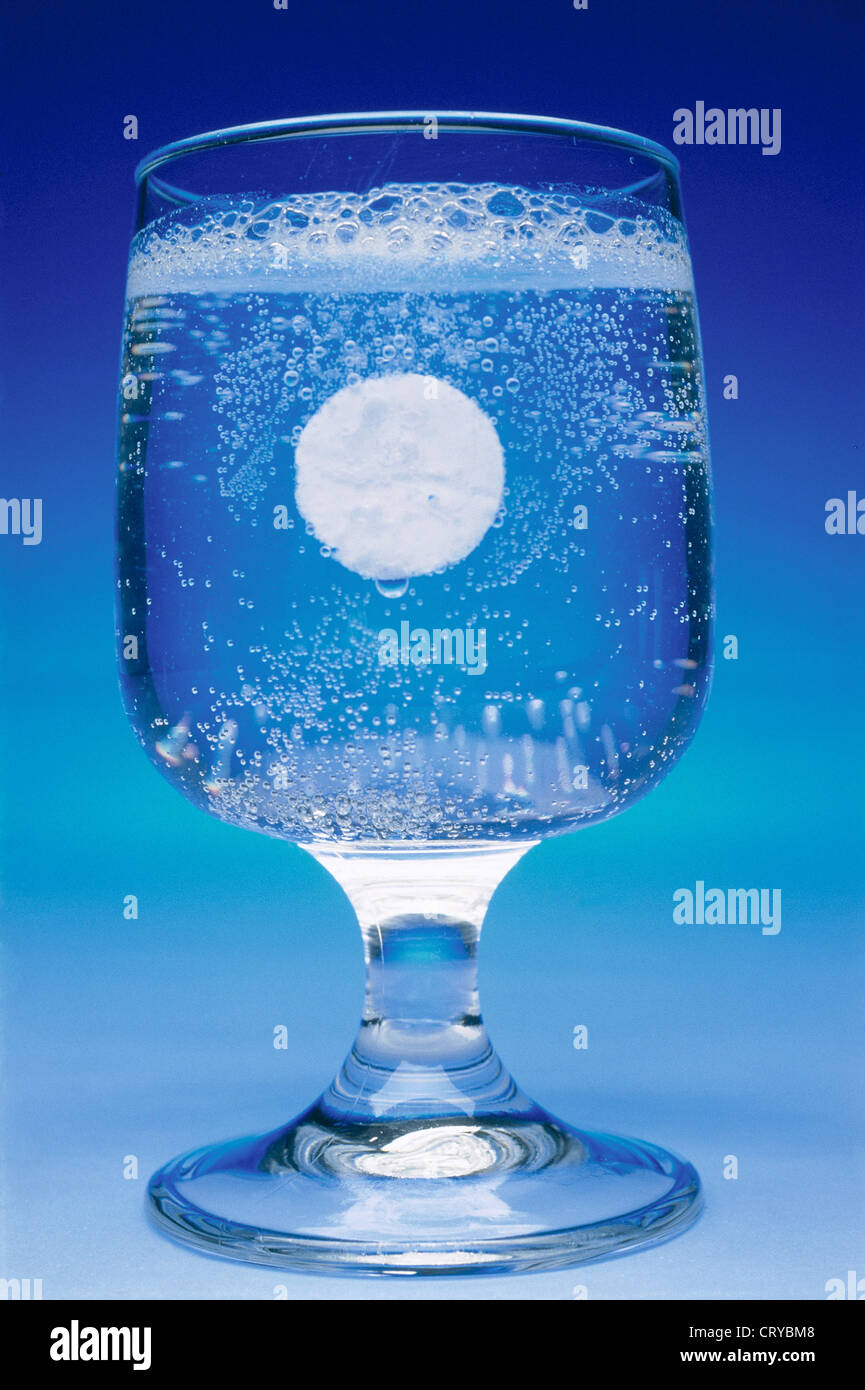 AN EFFERVESCENT TABLET Stock Photo - Alamy