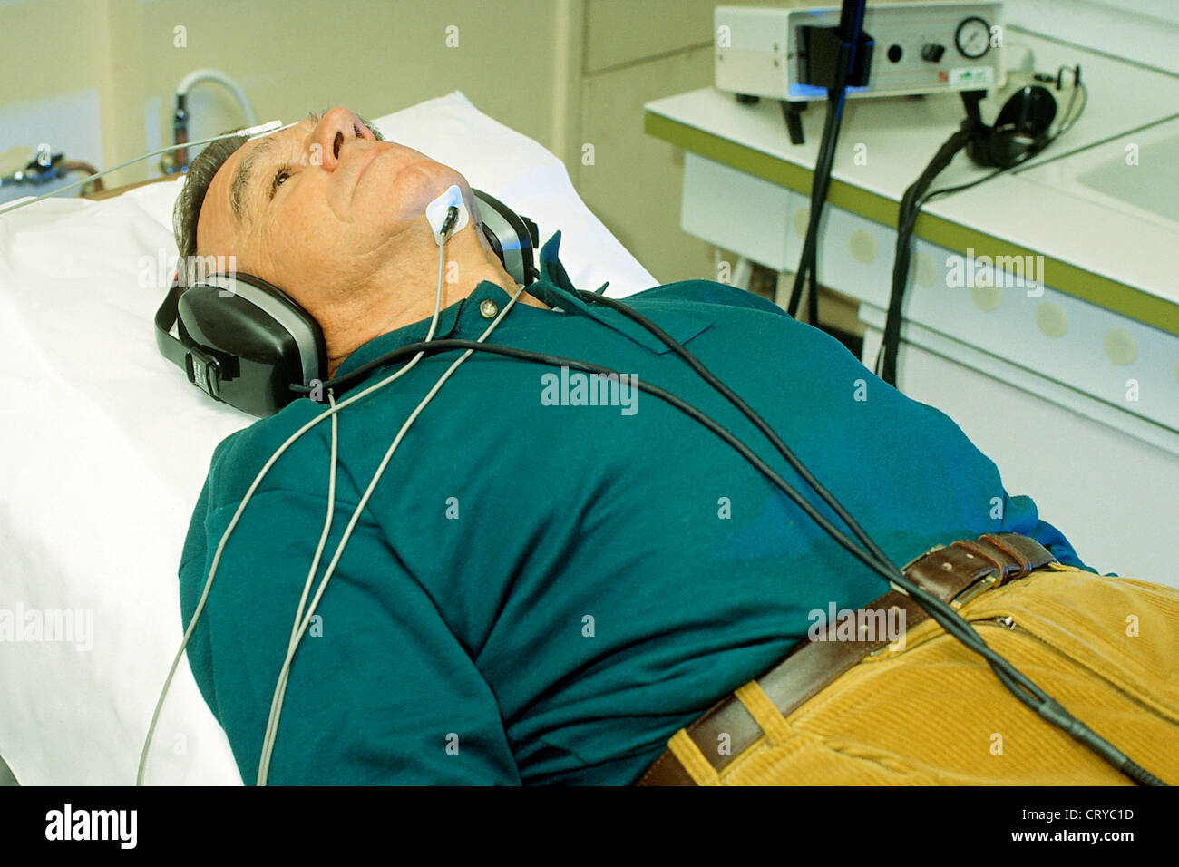 AUDIOMETRY, ELDERLY PERSON Stock Photo - Alamy