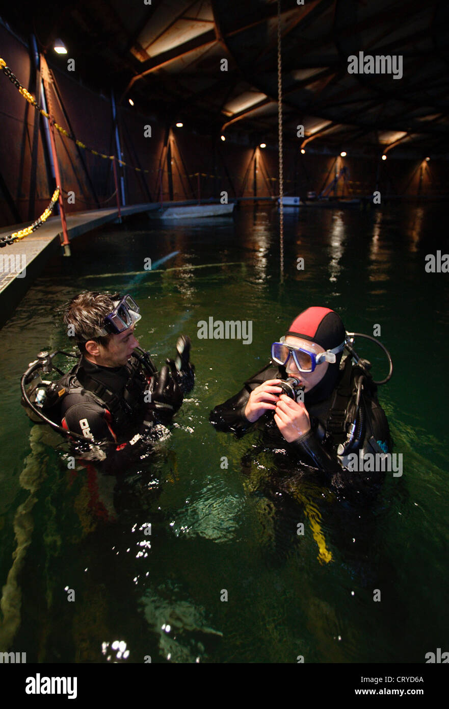 Heavy diving suit hi-res stock photography and images - Alamy