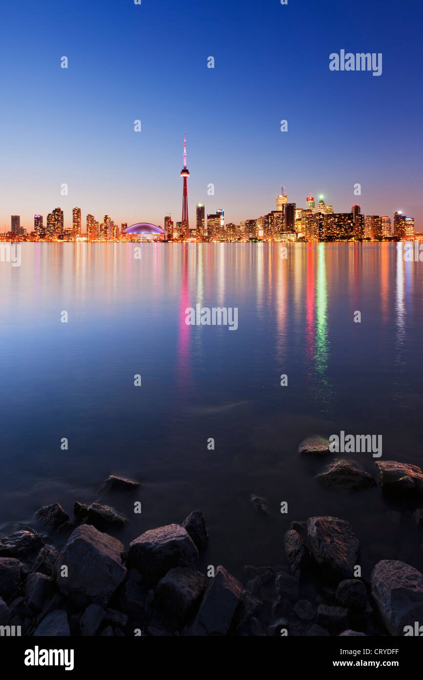 Toronto highrise hi-res stock photography and images - Alamy