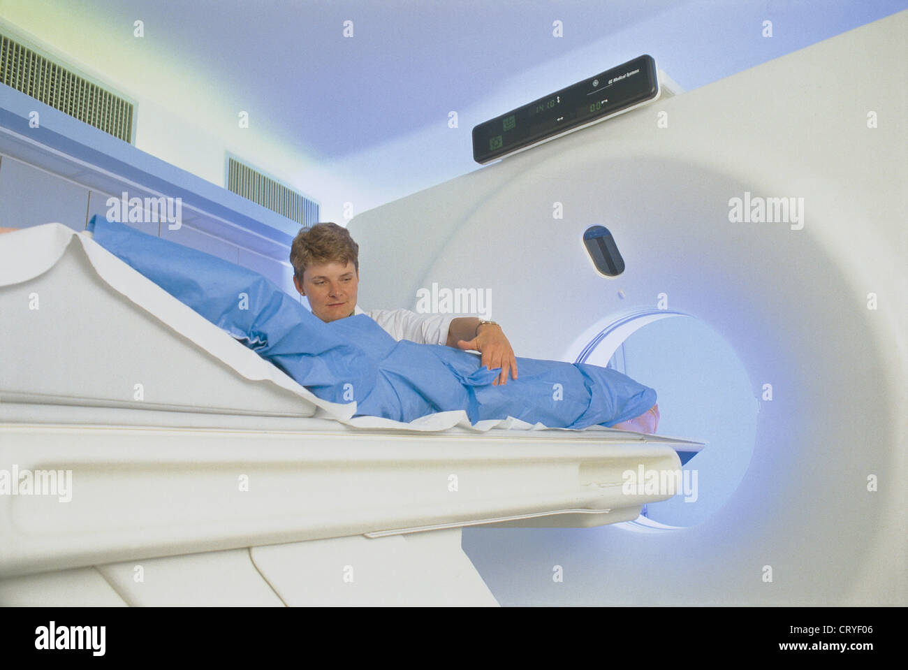 Bone density scanner hi-res stock photography and images - Alamy