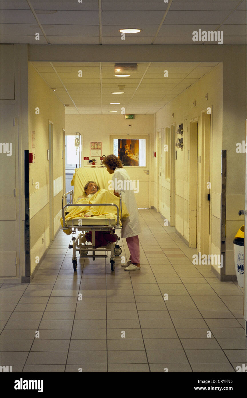 EMERGENCY CASE, HOSPITAL Stock Photo - Alamy
