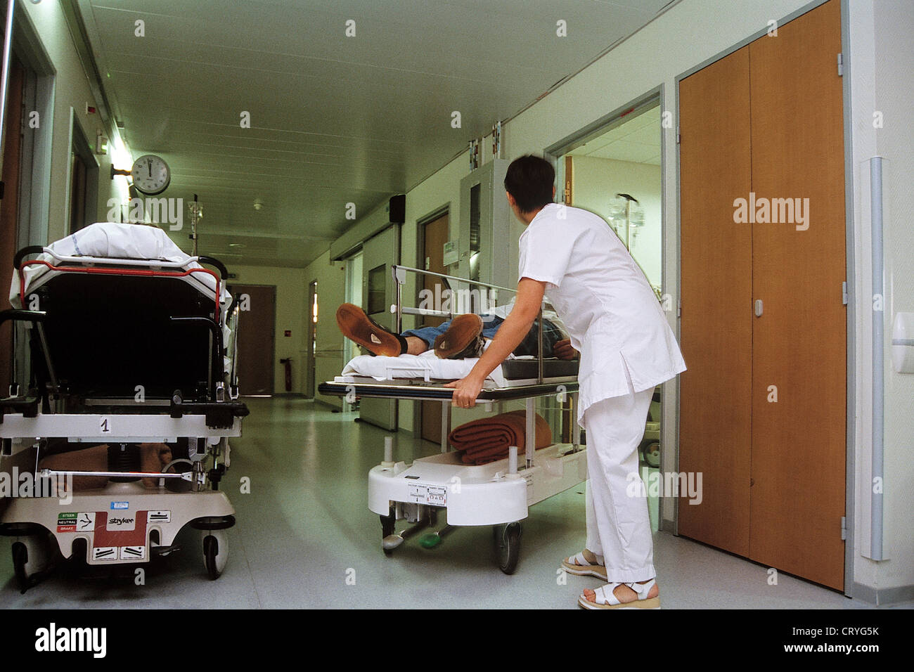 EMERGENCY CASE, HOSPITAL Stock Photo - Alamy