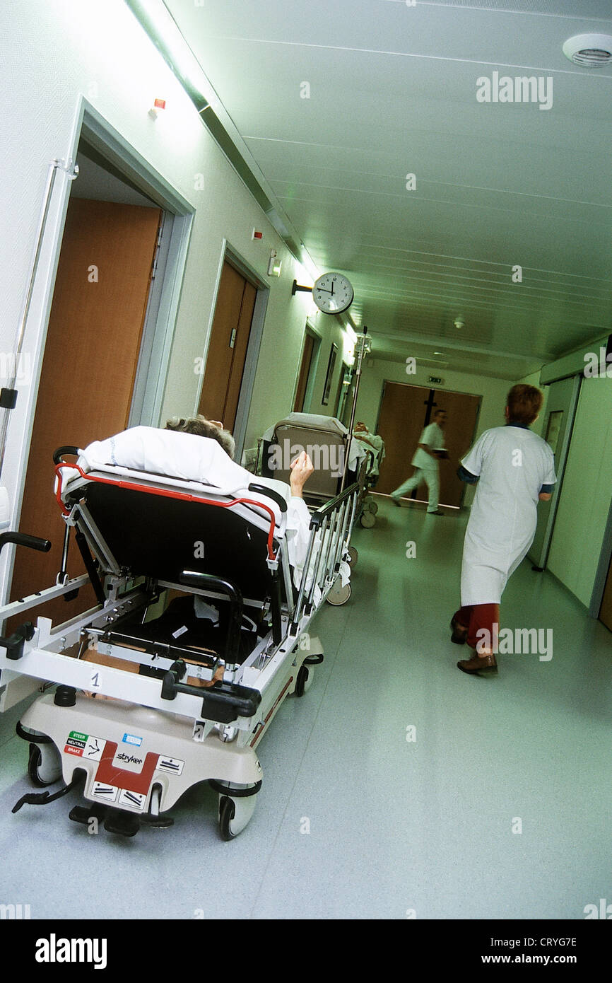 EMERGENCY CASE, HOSPITAL Stock Photo - Alamy