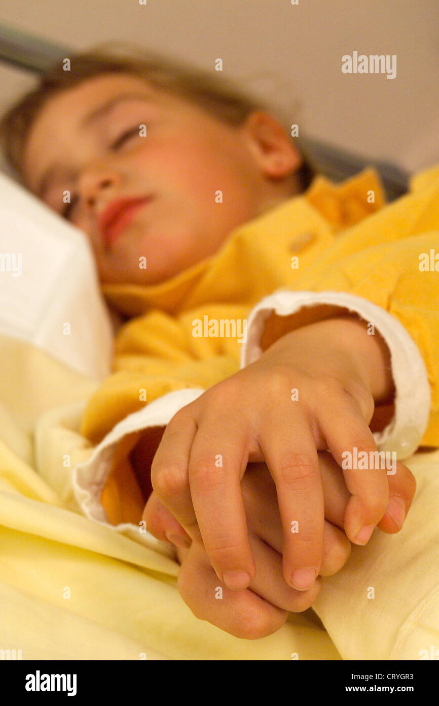 CHILD HOSPITAL PATIENT Stock Photo - Alamy