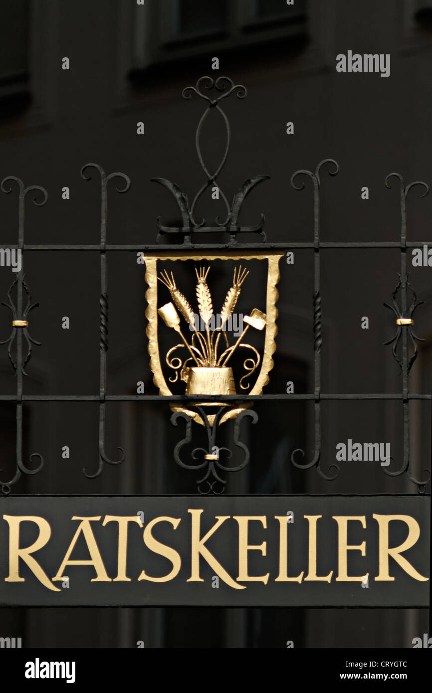 Ratskeller munich hi-res stock photography and images - Alamy