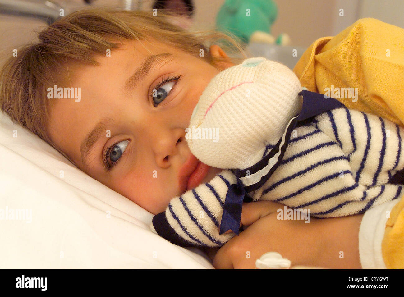 CHILD HOSPITAL PATIENT Stock Photo - Alamy