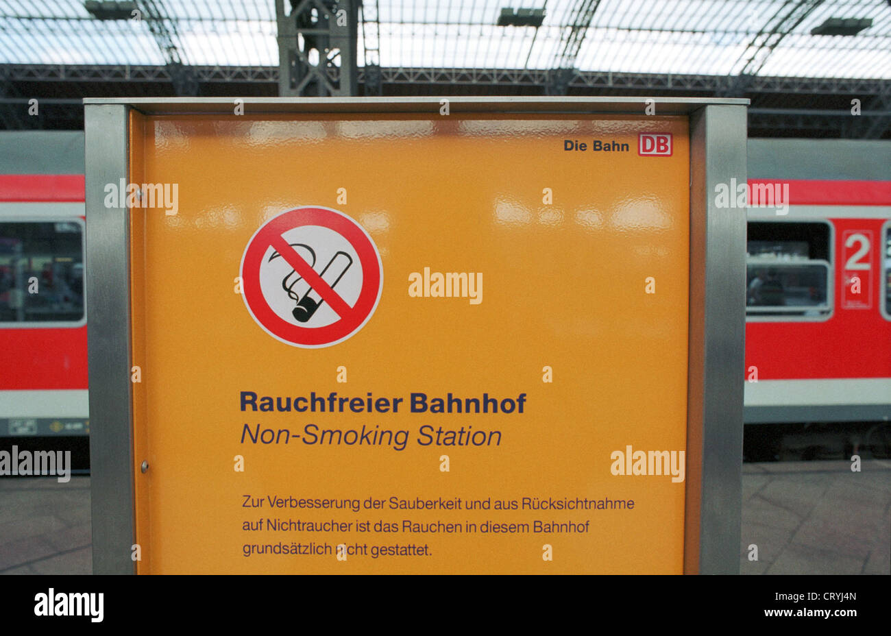 Smoking permitted sign hi-res stock photography and images - Alamy