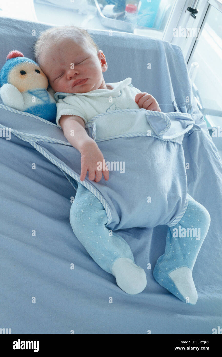 INFANT HOSPITAL PATIENT Stock Photo - Alamy