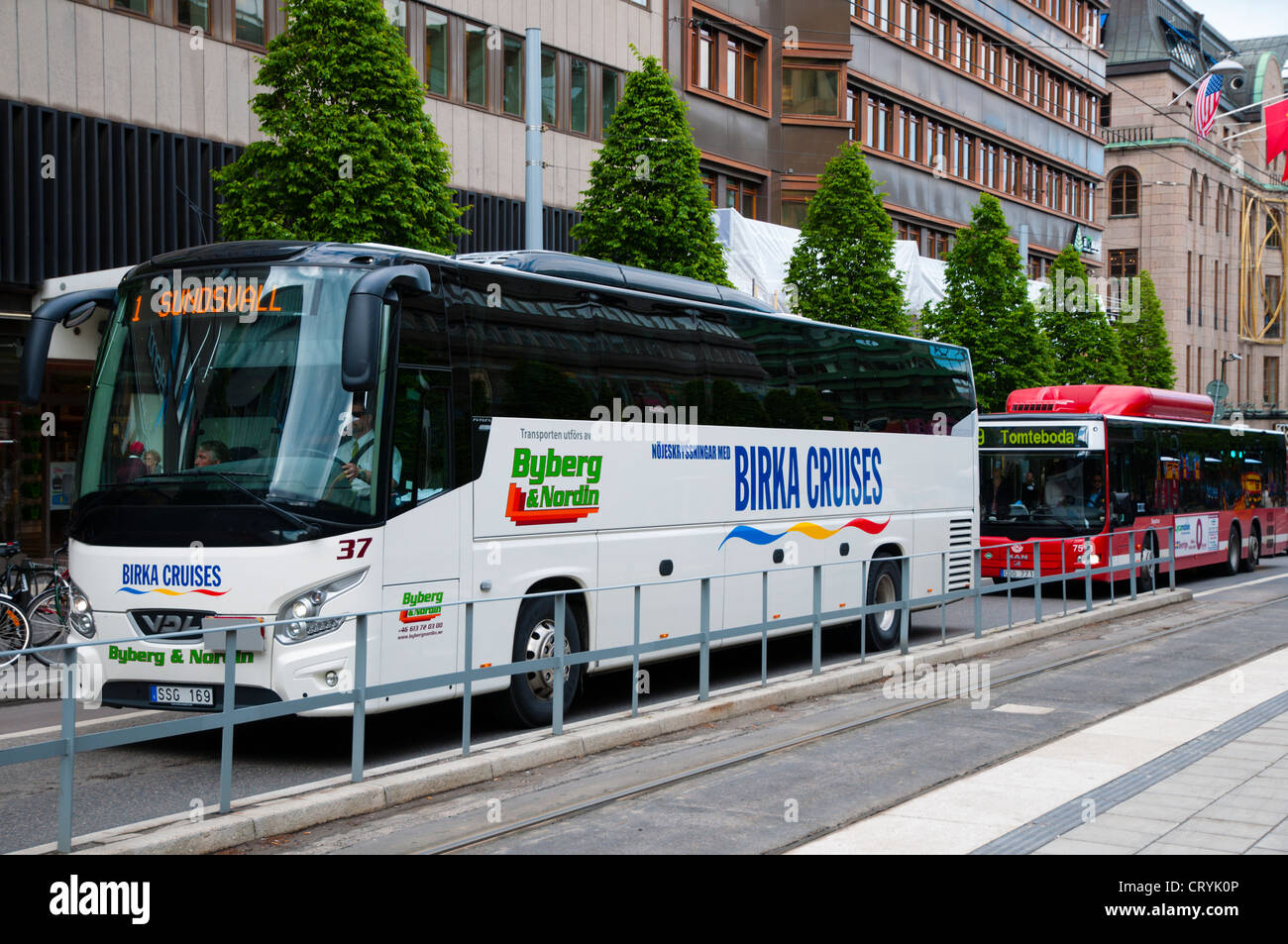 Buses and coaches hi-res stock photography and images - Alamy